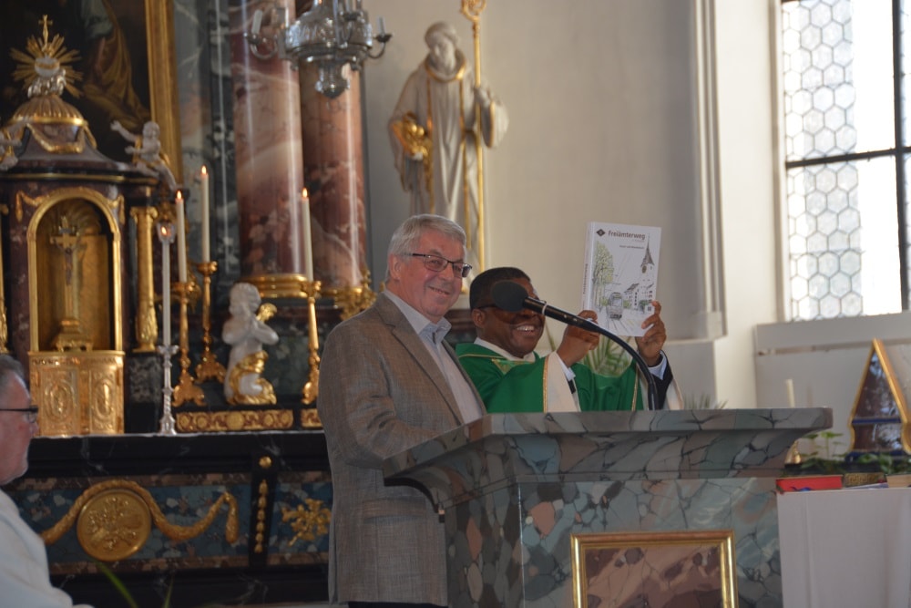 Einsetzung Pater Salomon Obasi 17.02.19 | Fotogalerie | Kontakt, Links ...